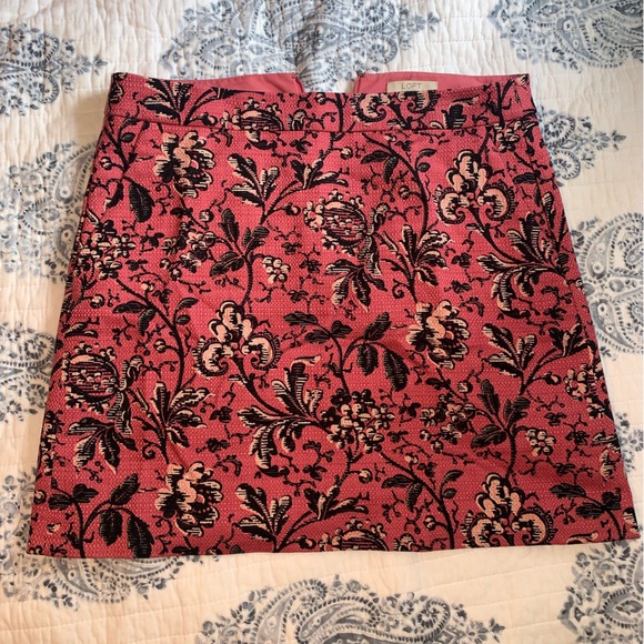 LOFT | Skirts | Rose Loft Floral Mini Skirt | Poshmark